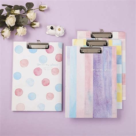 แผ่นรองสอบกระดาษ A4มีรูสำหรับแขวนแผ่นทดสอบโฟลเดอร์กระดาษสำหรับเขียนคลิปบอร์ดแฟ้มซองคลิปบอร์ด A4