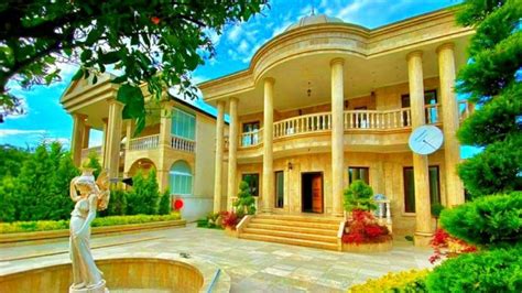 گشت‌وگذاری درون ویلای فوق لاکچری ۱۳۰۰ میلیارد تومانی در لواسان ویدیو