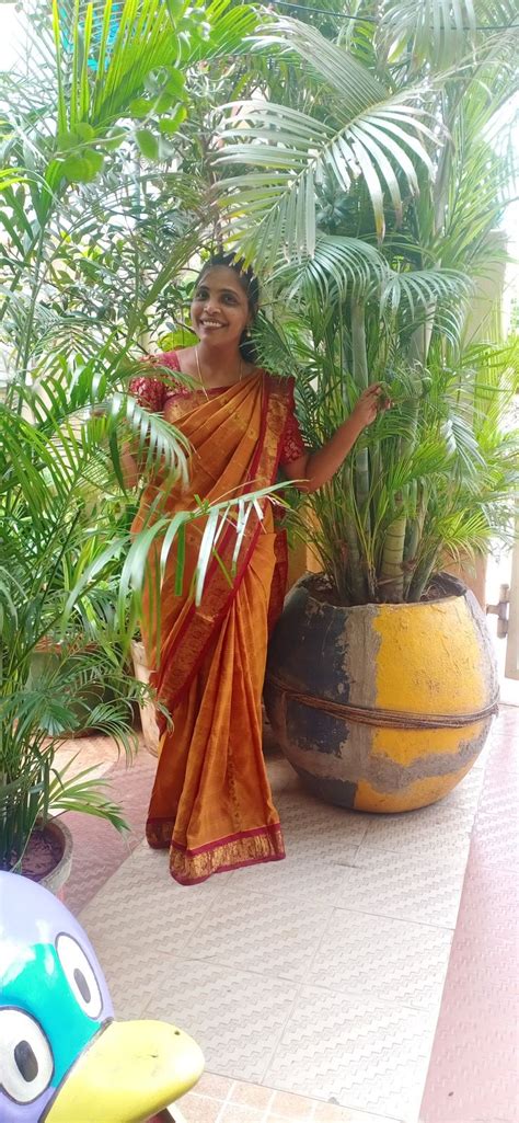 Pin By Rani Ratna On Julie Hot Women Dress Hot Women Women