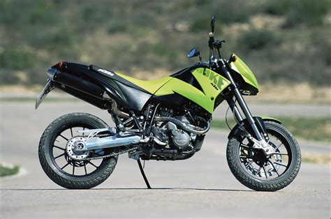 Ktm Duke Range Prices Reviews Specs And Rivals Mcn