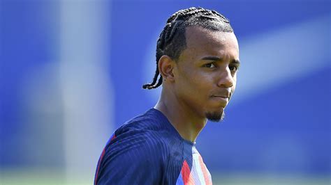 Barca Nhận Hung Tin Về Kounde Nghỉ Trận El Clasico