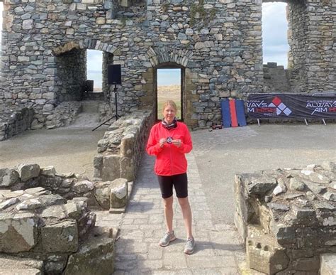 Elizabeth Knight Is Fundraising For Cancer Research Uk