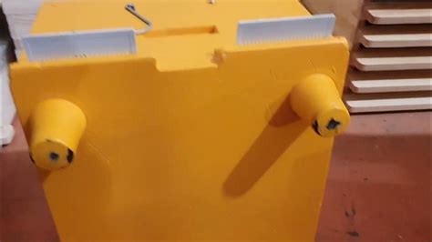 Stup Poliuretan Multietajat Langstroth Cu Doua Corpuri Dotat Cu Rame