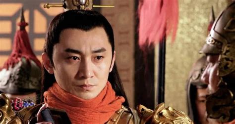 李元霸杀了宇文成都，他不听师傅的告诫，结果逆天了杨广袁天罡隋炀帝