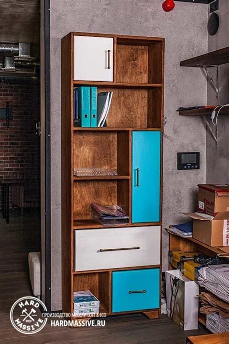 Стеллаж с ящиками и полками из массива дерева на заказ