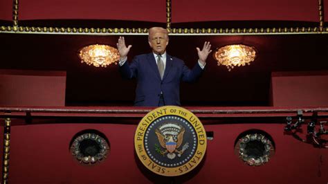 Тръмп Преговаряме за подялба на територии между Русия и Украйна Nova