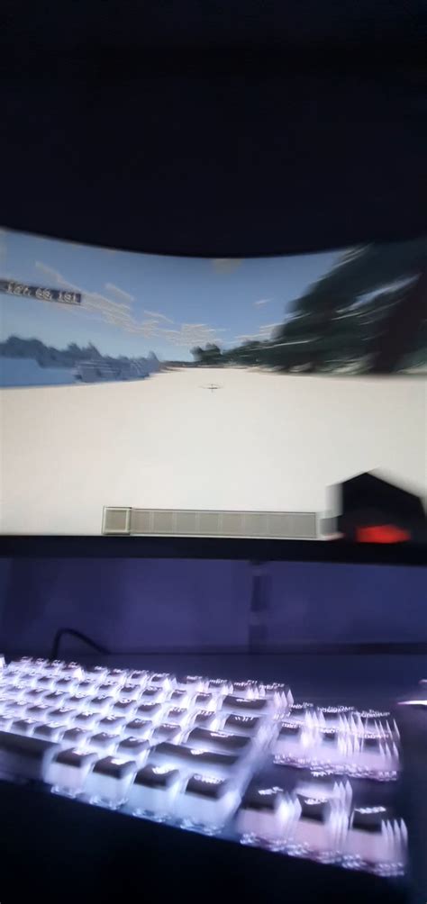 Why Is It Stuttering On Java Ot Doesnt Do That R Minecraft