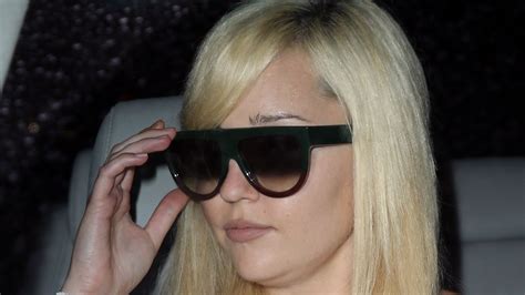 Amanda Bynes Shows Off A Totally Unrecognizable New Look