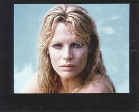 Kim Basinger La James Bond Girl