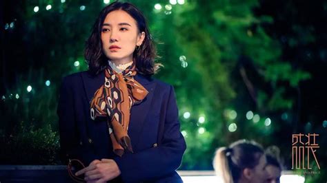 杨幂白宇新剧《谢谢你医生》首播收视率破1，行业剧打破恋爱怪圈了吗？故事患者戏剧性