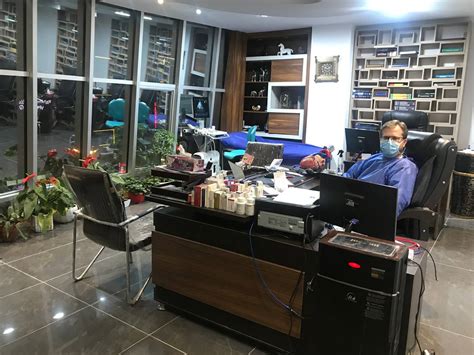 دکتر محمد رضا رجبی متخصص قلب و عروق