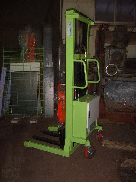 ㈜반도엘리베이터 물류기기 08 금형 상 하차용 리프트