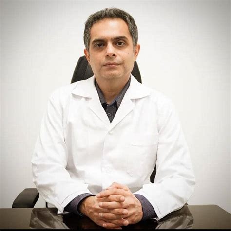 درباره ما دکتر سید وحید مروجی