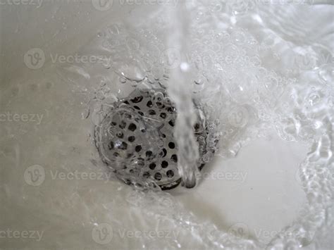 Water Flowing Flushing Running In The Sink Drops Spray 12026559 Stock