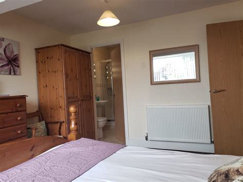 Holiday Let Apartment 3 Shelbourne Apartments