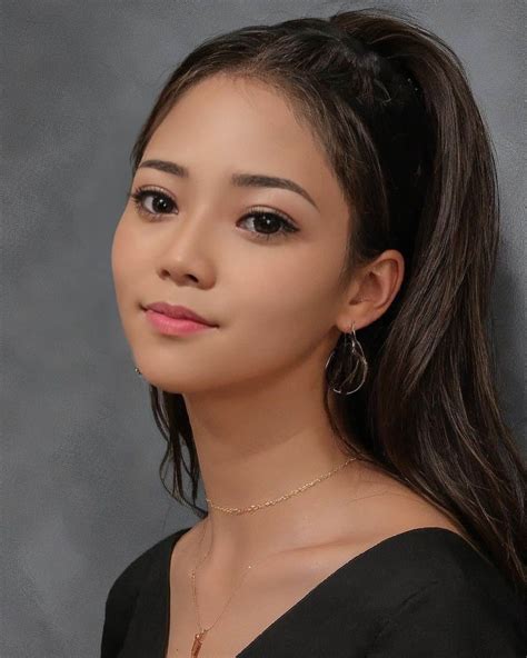 Reinaさんのインスタグラム写真 Reinainstagram「 流行りのaiイヤーブック👩🏽‍🎓 アメリカンスクールガールに