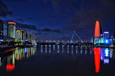 宁波适合晚上玩的景点 宁波夜间游玩的景点 上海适合晚上逛的景点 第22页 大山谷图库