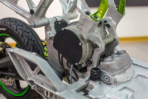 Ather 450 Electric Scooter First Ride Review Bikedekho