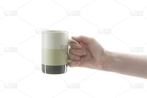 手捧咖啡杯