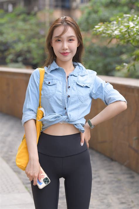 极品街拍 On Twitter 黑色瑜伽裤青春女孩 原图773张 约18gb 视频约27分钟 约10gb