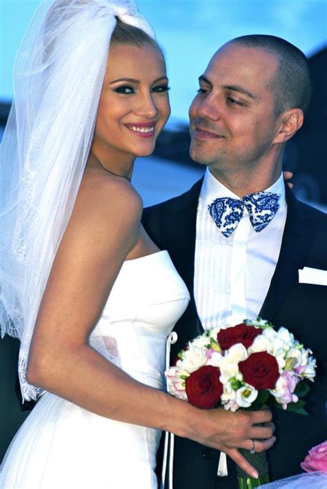 Lora și Dan Badea și Au AmÂnat Luna De Miere Află De Ce Libertatea