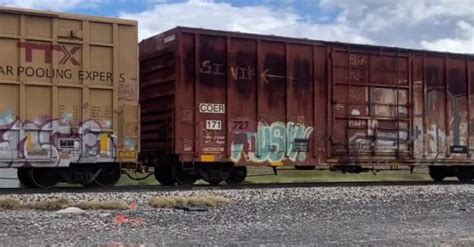 Train Hits Semi Truck Stuck On Tracks In Texas Sharedots