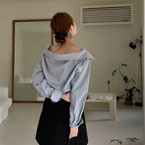 여리여리 브이넥 오프숄더 바스락 셔츠 데이트룩