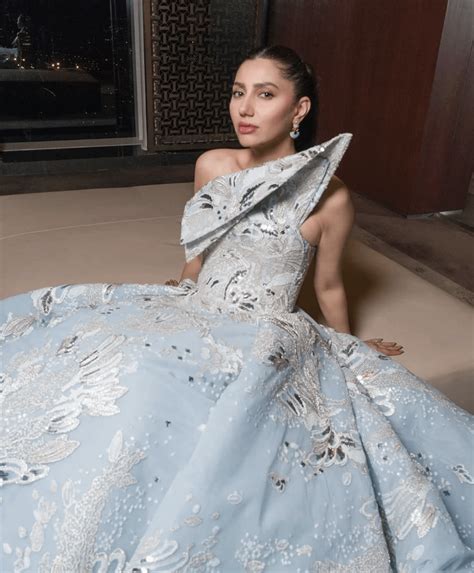 Mahira Khan The Emigala Awards Day 2 2024 Rbollywoodfashion