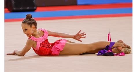 Титла за Стилияна Николова и ансамбъла на световната купа в София