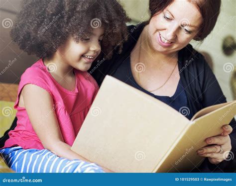 Mother Reading With Her Daughter Stock Image Image Of Black Education 101529503