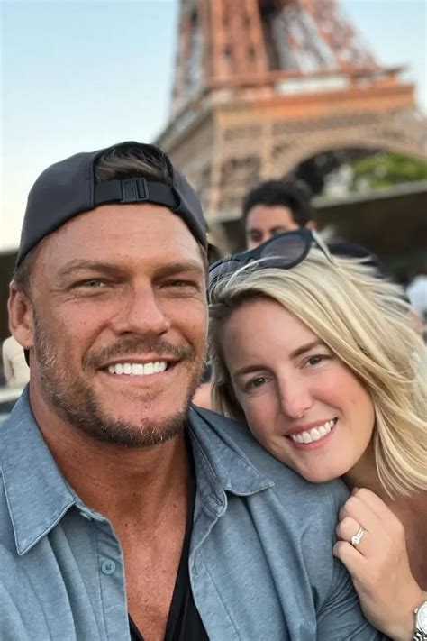 The Reachers Alan Ritchson Meet His Wife Catherine And Sons Who