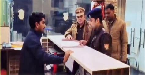 Pushpa 2 పుష్ప 2 సినిమాకు వద్దనడంతో యువతి ఆత్మహత్యాయత్నం Telugu Rajyam