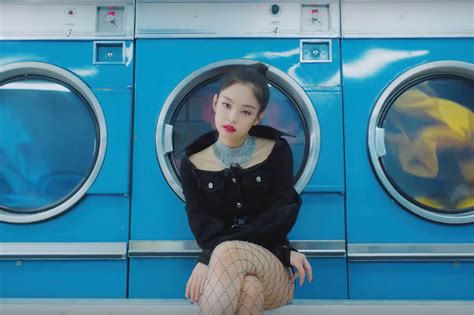 Every Outfit Jennie Wore In Her Solo Debut Mv Lofficiel Singapore
