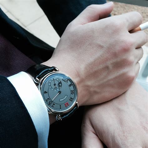 手表应该戴在左手还是右手？ 知乎