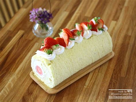 딸기 롤케이크 만들기