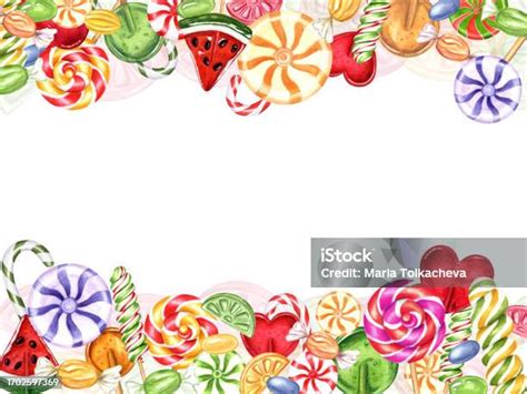 다채로운 막대 사탕이 혼합된 수평 프레임 나선형 롤리팝 원형 사탕 줄무늬 소용돌이가 있는 봉봉 막대기에 설탕 카라멜 텍스트를 위한 공간을 복사합니다 흰색으로 분리된 수채화