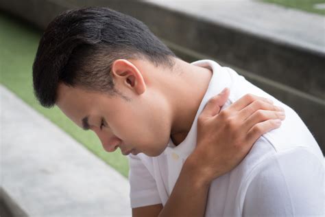 Should You Massage A Tight Neck