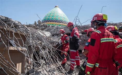 Индонез улсад дахин газар хөдөлж 347 хүн амиа алдлаа