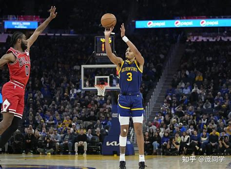 Nba常规赛公牛客场挑战勇士 克莱汤普森追平诺维斯基 勇士主场119比111力擒公牛 知乎