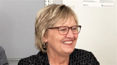 Services Shape Our Lives” Professor Mary Jo Bitner Nominated As Honorary Doctor At Hanken