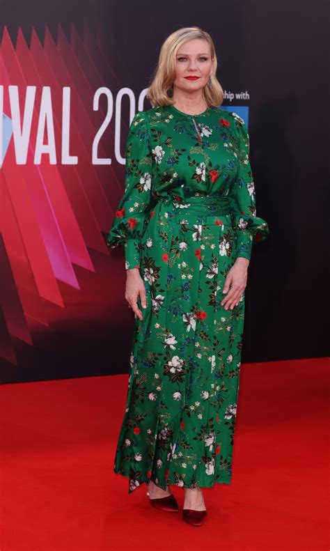 Kirsten Dunst And Benedict Cumberbatch Join Kodi Smit Mcphee At The