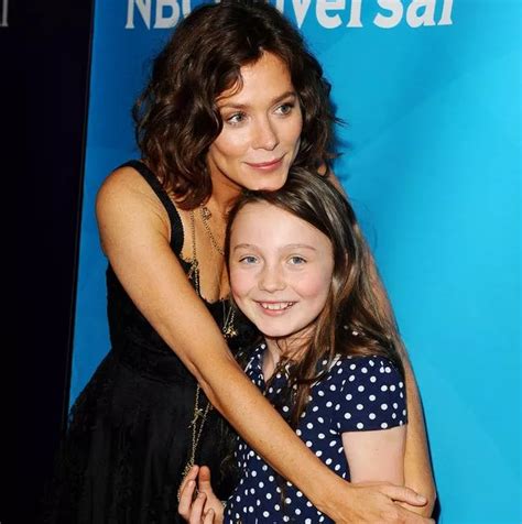 Anna Friel Stars In Another Steamy Girl On Girl Scene In Her Risque Lesbian Role In The