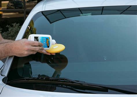 Perfect Clarity Glass Polishing Compound • Meguiars Pakistan