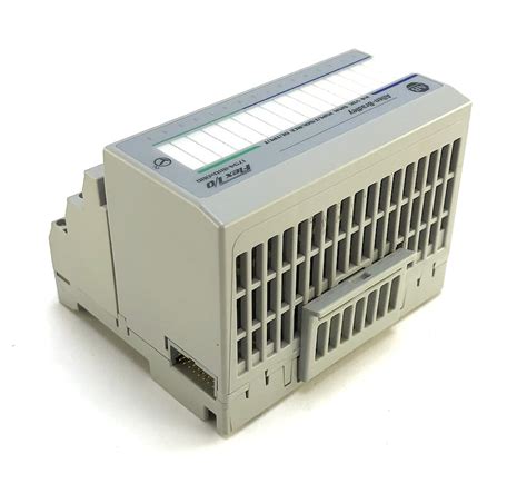Allen Bradley 1794 IB10xOB6 24V Sink Input Source Output W Base
