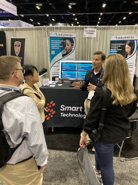 Smart Response Technologies On Linkedin Srt Ceo Roger Mann Talking With Apco Attendees About