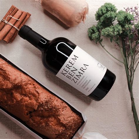 Emma Bakery Preorderopen מזכירים לכם שמארזי ראש השנה