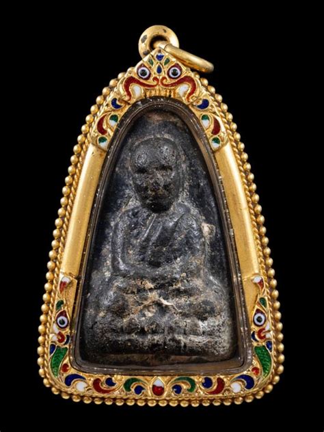 พระหลวงปู่ทวด วัดช้างให้ รุ่นพินัยกรรม ปี2505 หายาก พร้อมเลี่ยมทอง เว็บ วุด