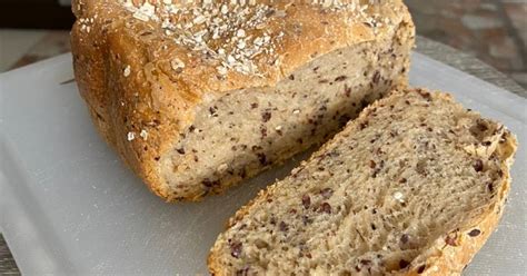 สูตร ขนมปังผสมโฮลวีทและเมล็ดลินิน สำหรับคนมีเครื่องทำขนมปัง และไม่มีเครื่องก็ทำได้ แต่ต้องมีเตา
