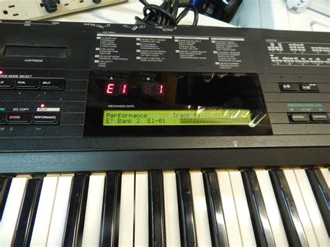 Yamaha Dx7 Ii Fd Digital Programmable Algorithm Synthesizer Functi Yamaha Dx7 Ii Fd Digital Programmable Algorithm Synthesizer Functi
