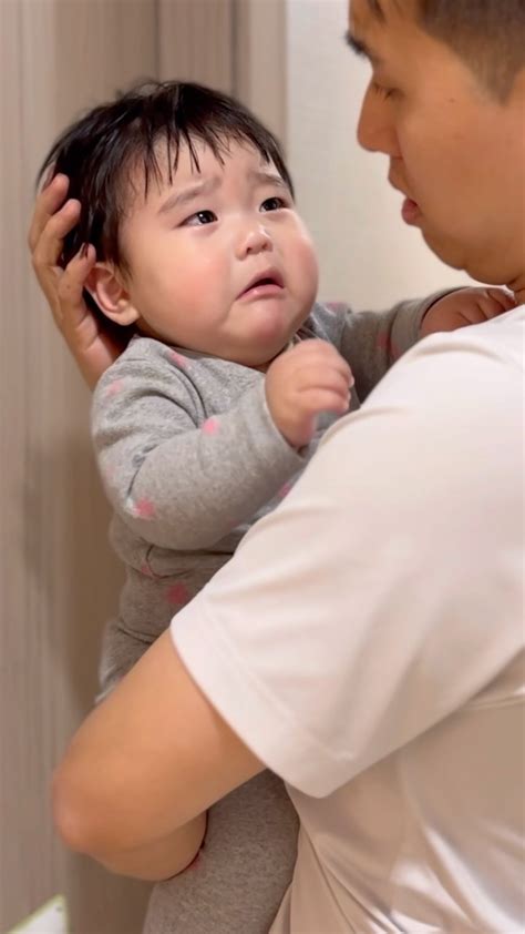 투하맘 임신출산 • 육아꿀팁 • 육아정보 🌾 수많은 음식 중에 특히 알레르기 발생 가능성이 높은 식품이 밀이라고 해요🥲🥲 그래서 오히려 일찍 먹이는게 알레르기 발생